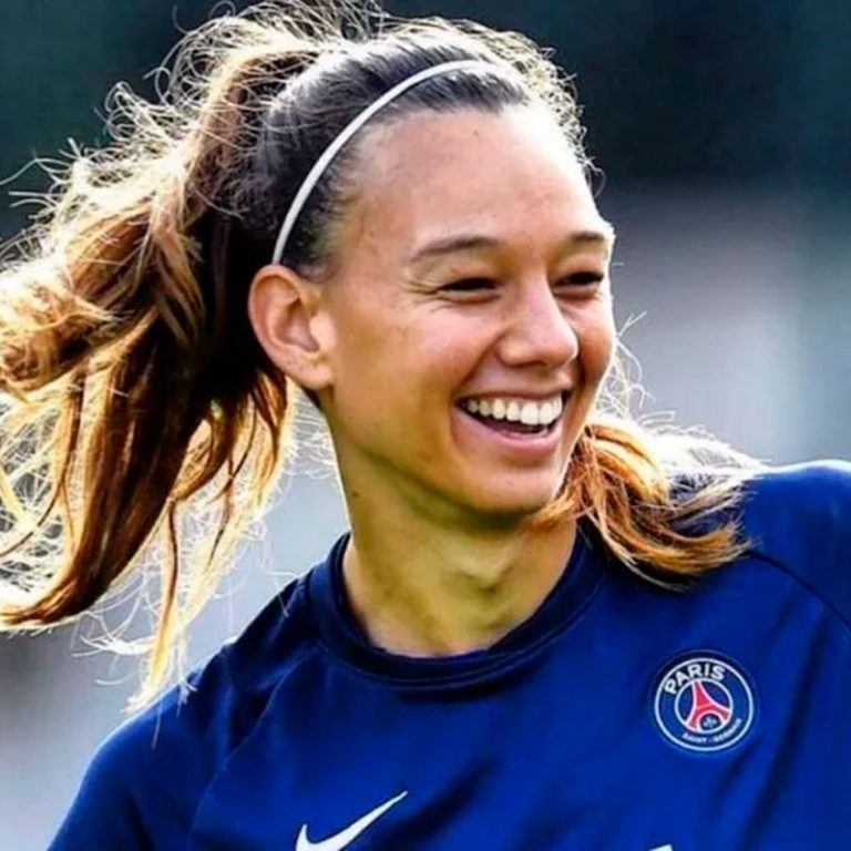 Como “la tercera mejor arquera en la historia del fútbol femenino ...