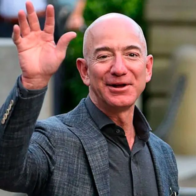 Blue Origin de Jeff Bezos gana contrato de aterrizaje lunar de la NASA ...