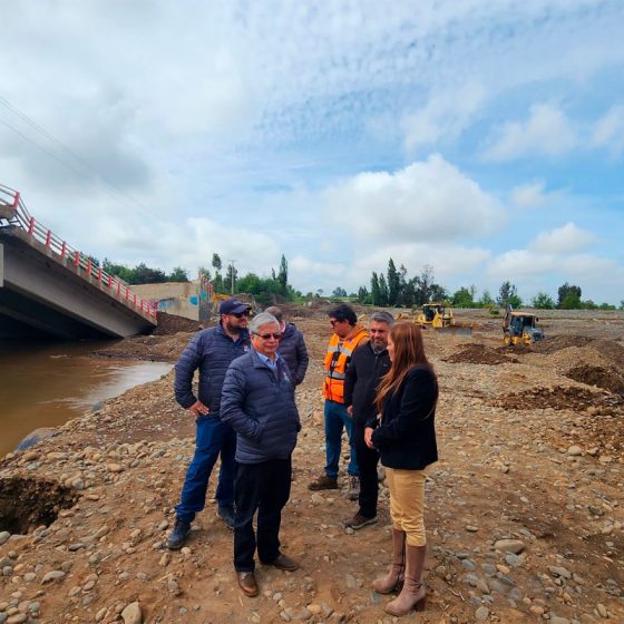 Se trabaja en conectividad del Puente Maitenhuapi, a través de un paso ... Se trabaja en conectividad del Puente Maitenhuapi, a través de un paso ...